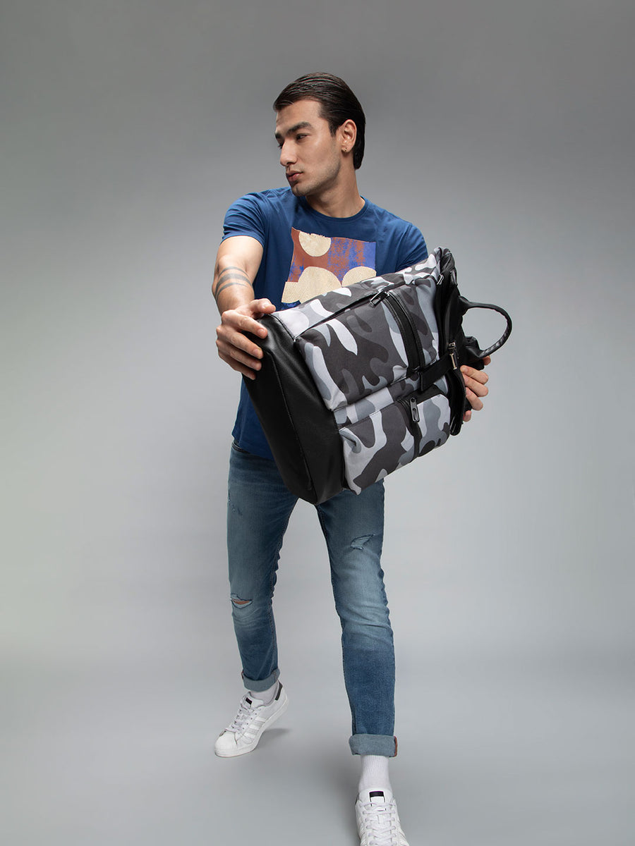 Buy Trendy Backpacks For Men & Women Online | Spykar